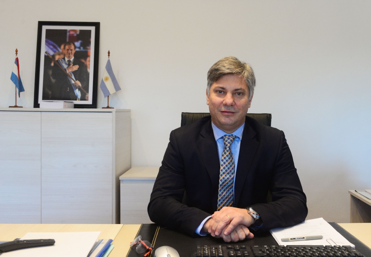 Cómo se esperaba, asumió Tomás Proske en el Instituto del Seguro - El ...