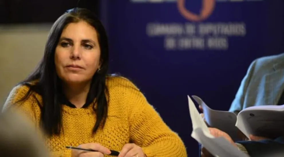 Gabriela Lena: “Pagliotto eligió ser de otro partido y hoy pretende dar ...